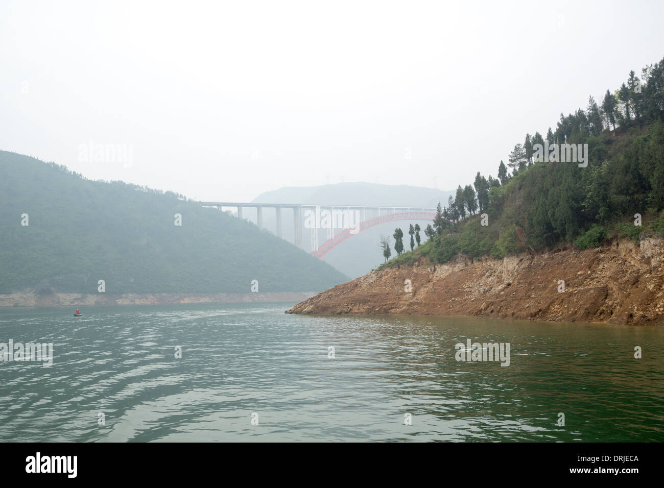 Chinese yangtze river bridge hi-res stock photography and images - Alamy