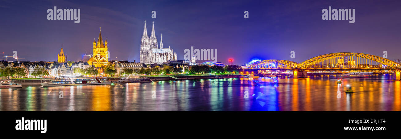 Panoramic historic old town cologne cathedral hi-res stock photography ...