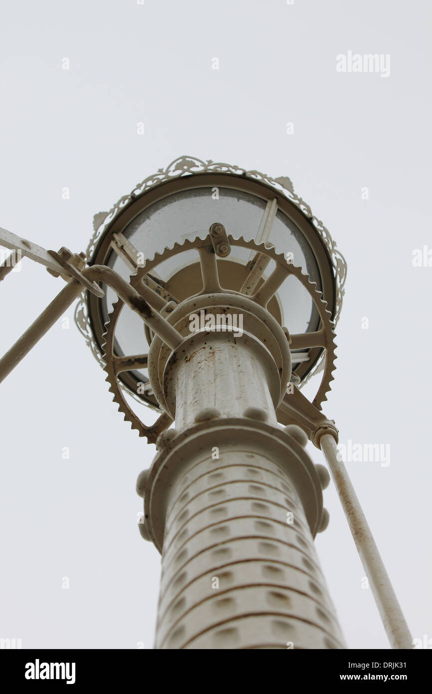 Metal lamp post hi-res stock photography and images - Alamy
