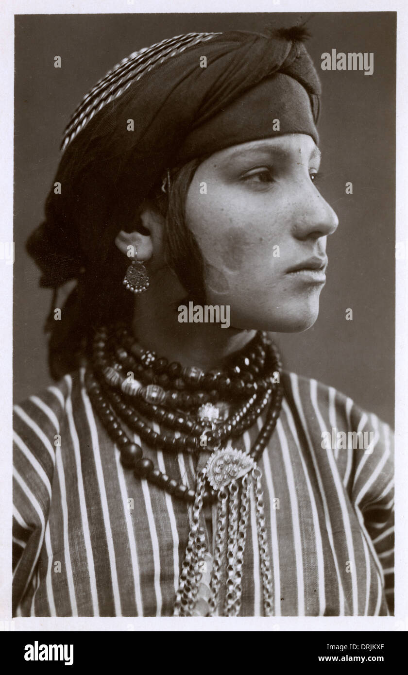 Syrian Tribal Girl Stock Photo - Alamy