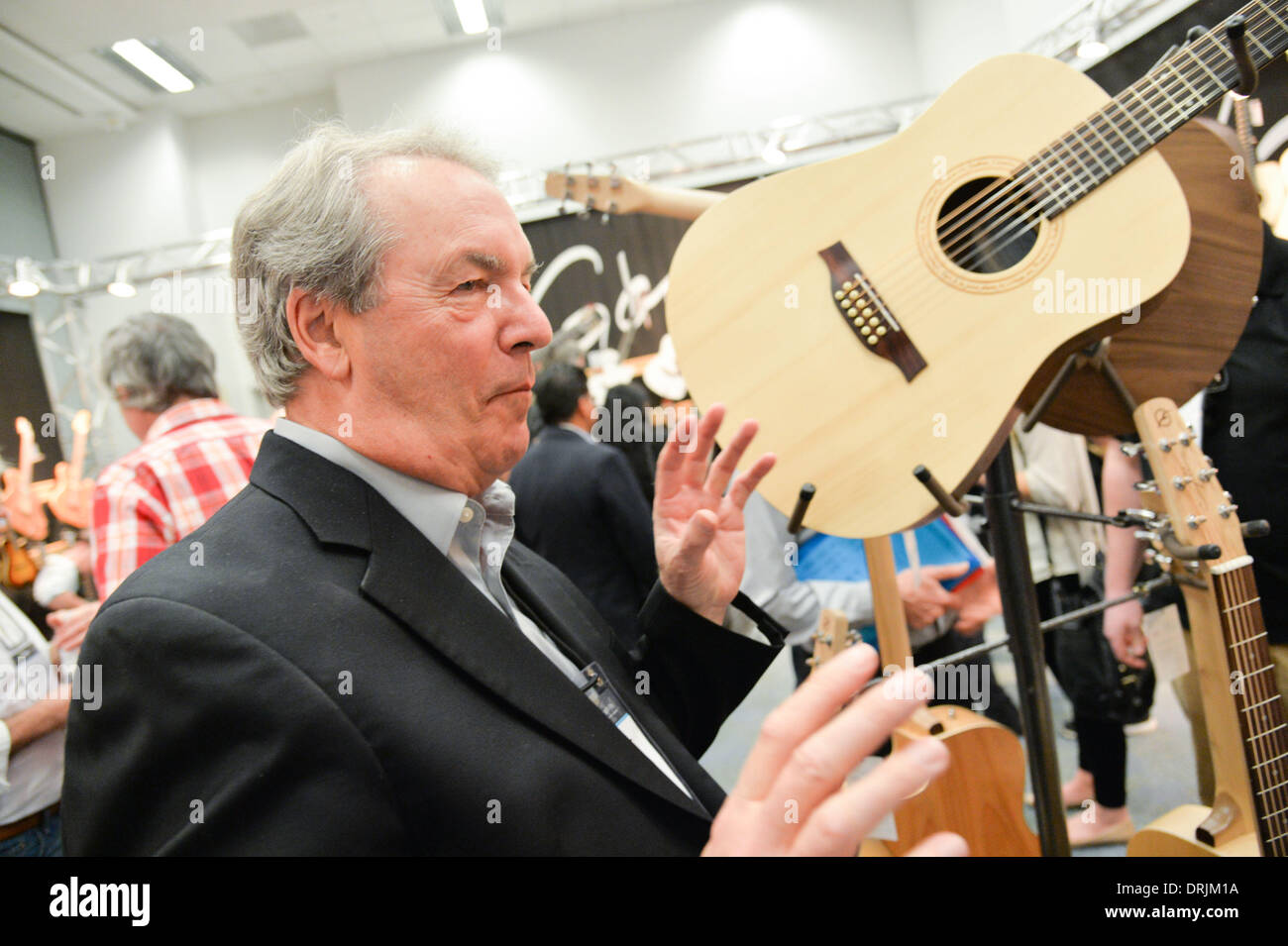 Godin guitars hi-res stock photography and images - Alamy