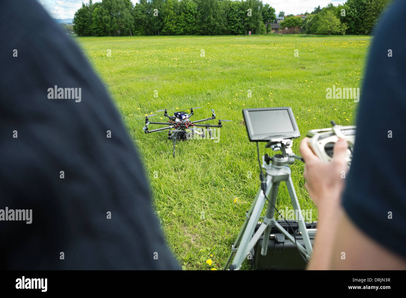 Two person helicopter hi-res stock photography and images - Alamy