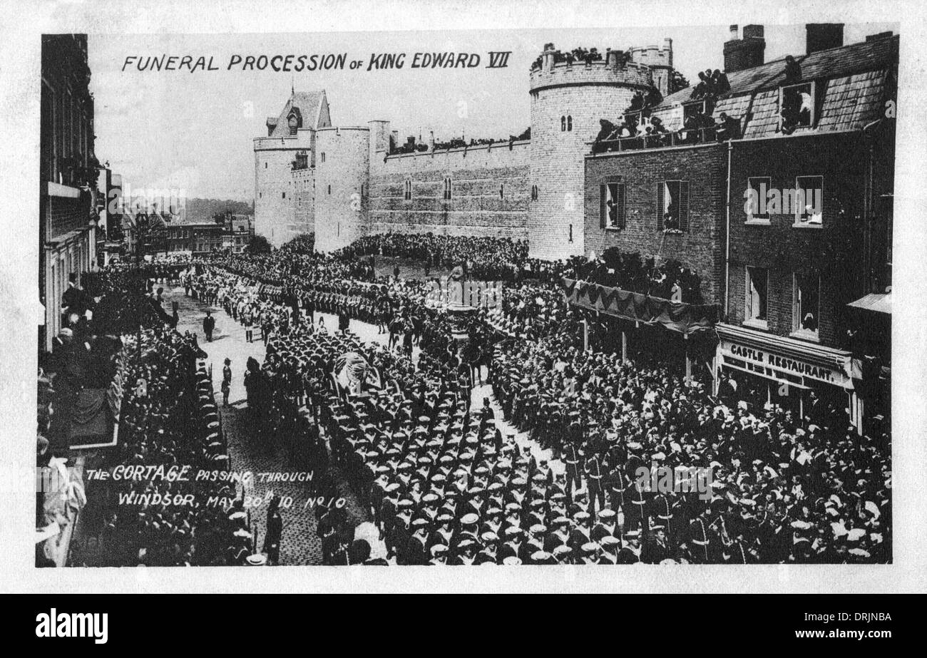 Mourner at funeral hi-res stock photography and images - Alamy