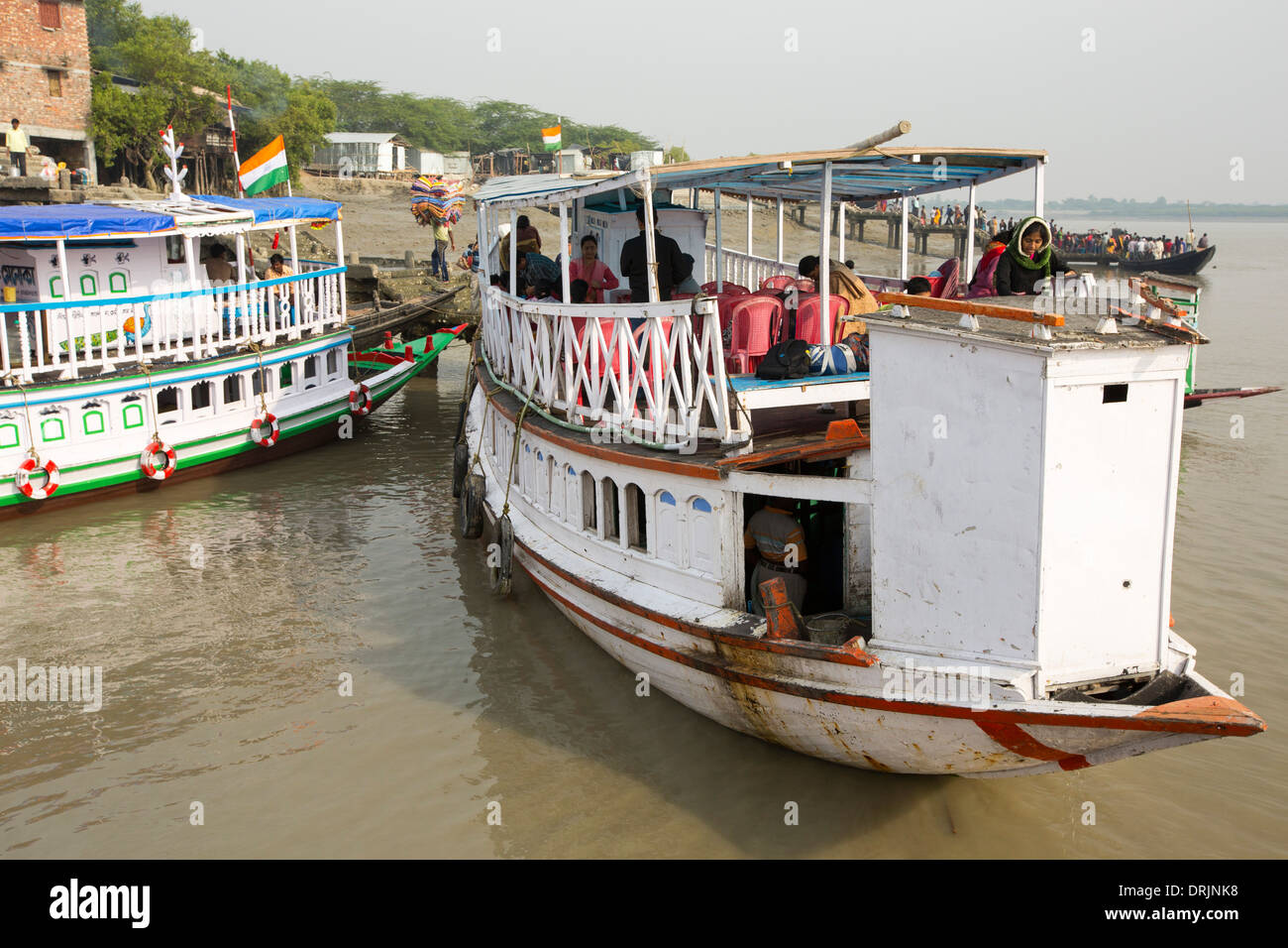 Boat Carrying Load Stock Photos & Boat Carrying Load Stock Images - Alamy