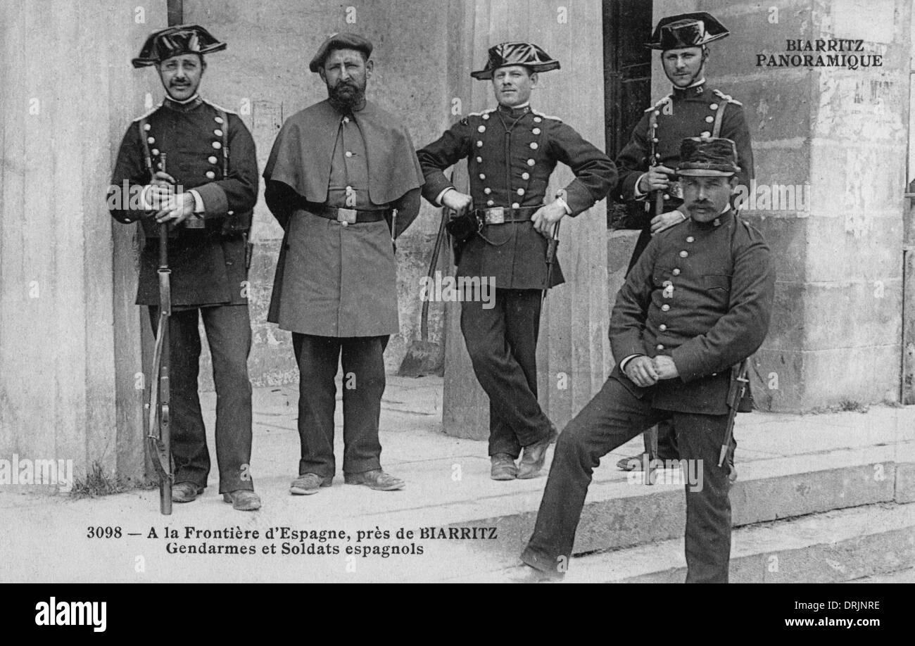 Spanish soldiers and gendarmes pose for a photograph Stock Photo - Alamy