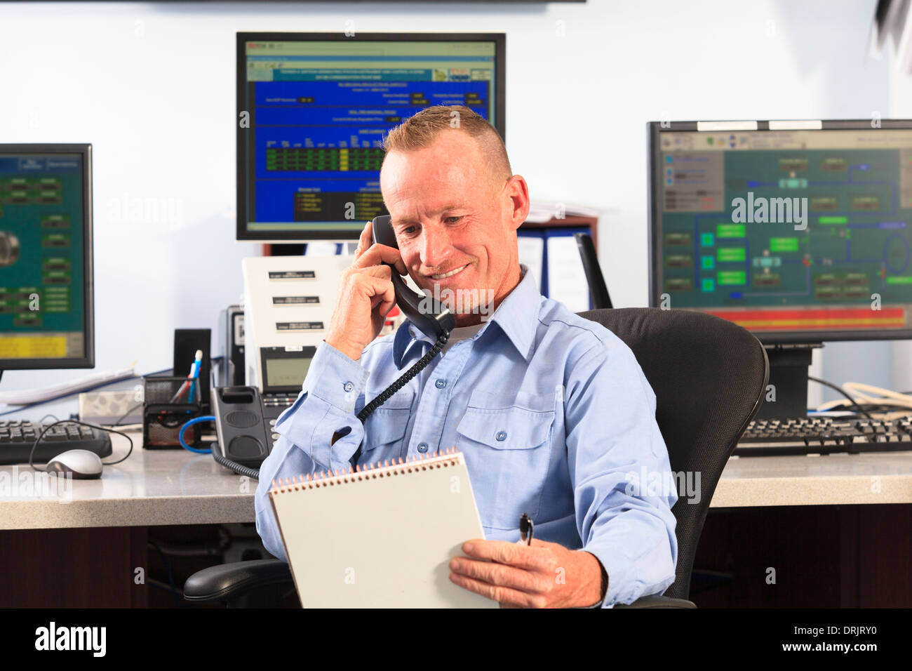 Control room in command hi-res stock photography and images - Alamy