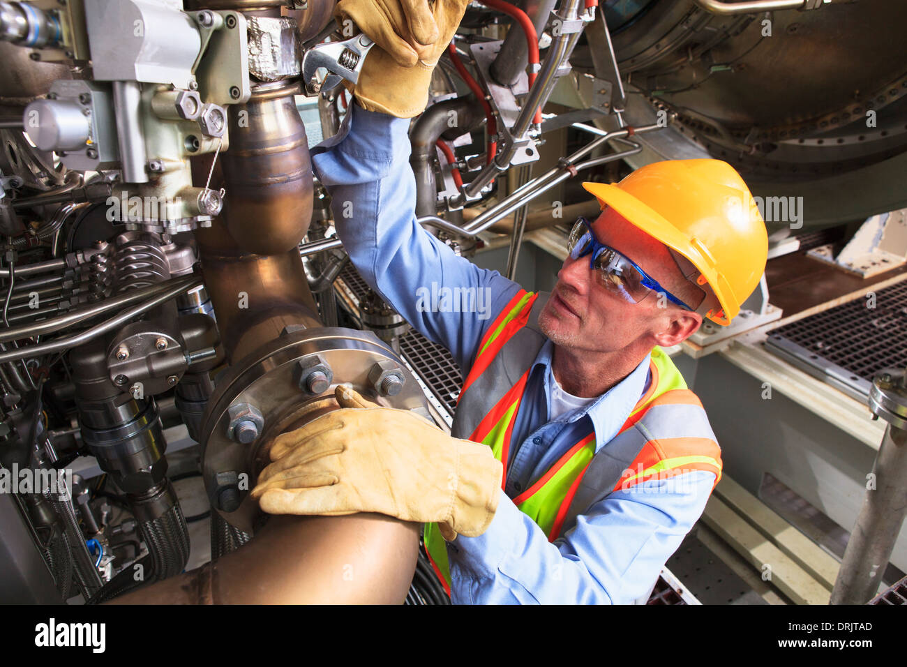 Engineer power plant hi-res stock photography and images - Alamy