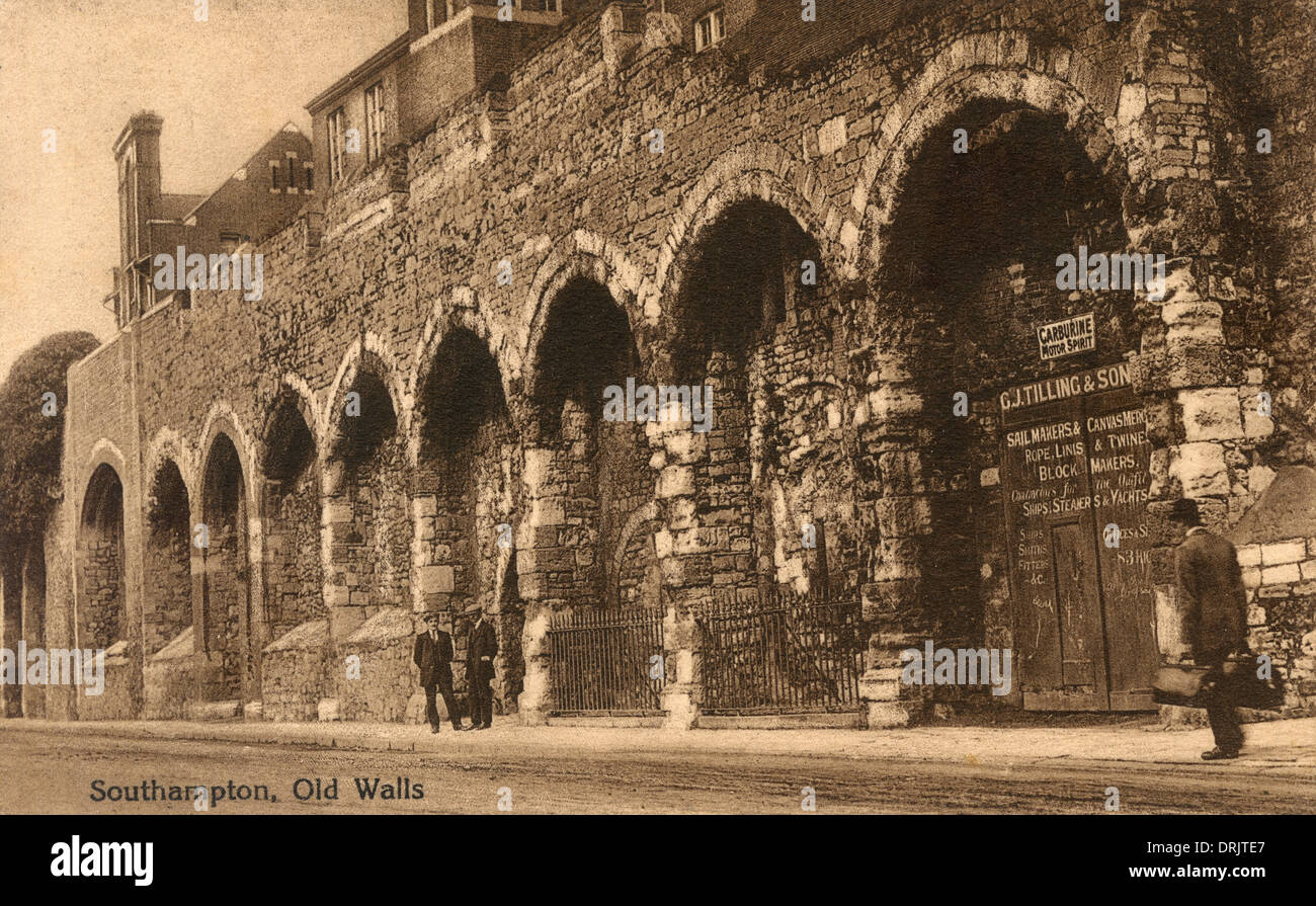 Old southampton hi-res stock photography and images - Alamy