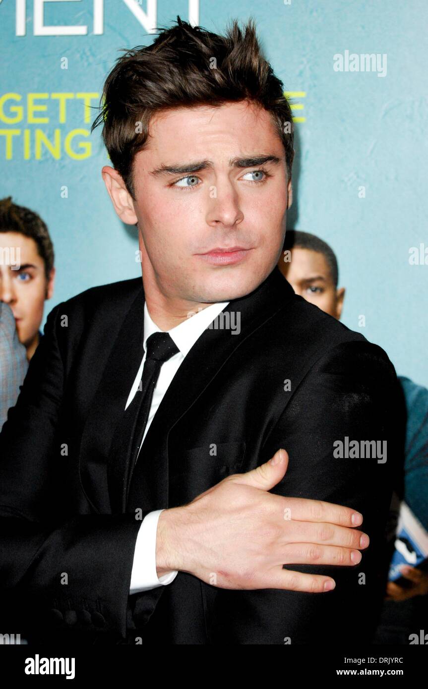Los Angeles, CA, USA. 27th Jan, 2014. Zac Effron at arrivals for THAT ...