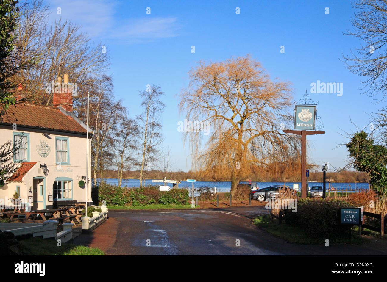The Maltsters Inn and Malthouse Broad at Ranworth, Norfolk, England ...