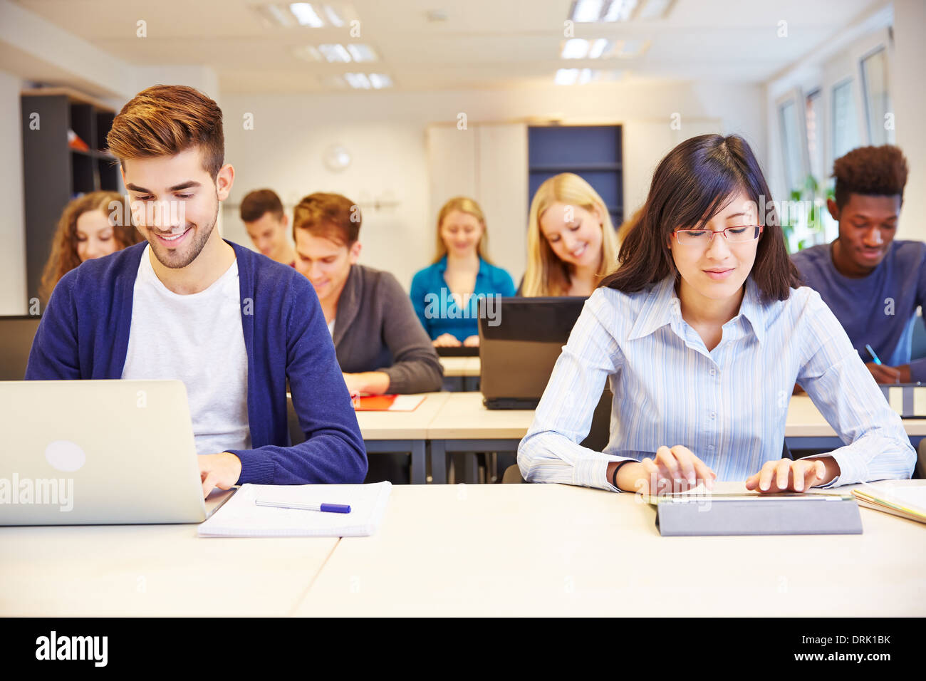 University students hi-res stock photography and images - Alamy