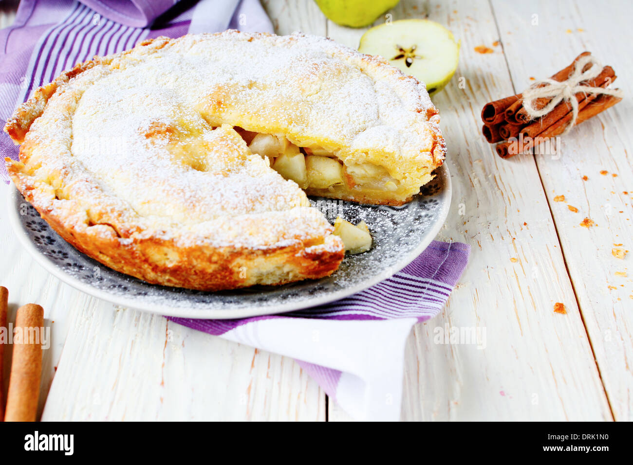Fresh apple pie fruit hi-res stock photography and images - Alamy