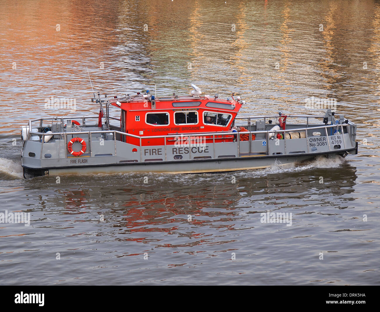 Fire boat rescue boat hi-res stock photography and images - Alamy