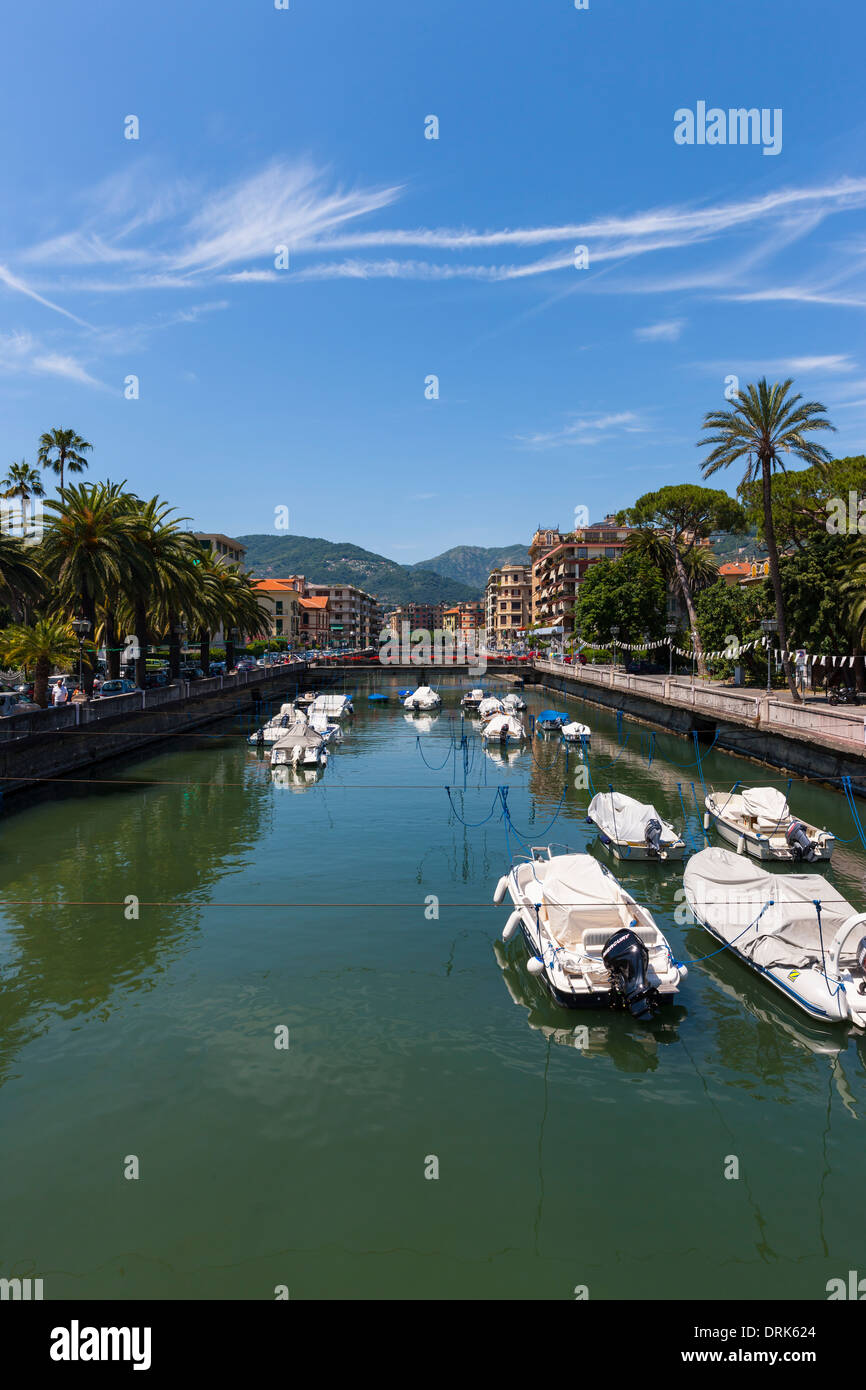 Rapallo boats hi-res stock photography and images - Alamy