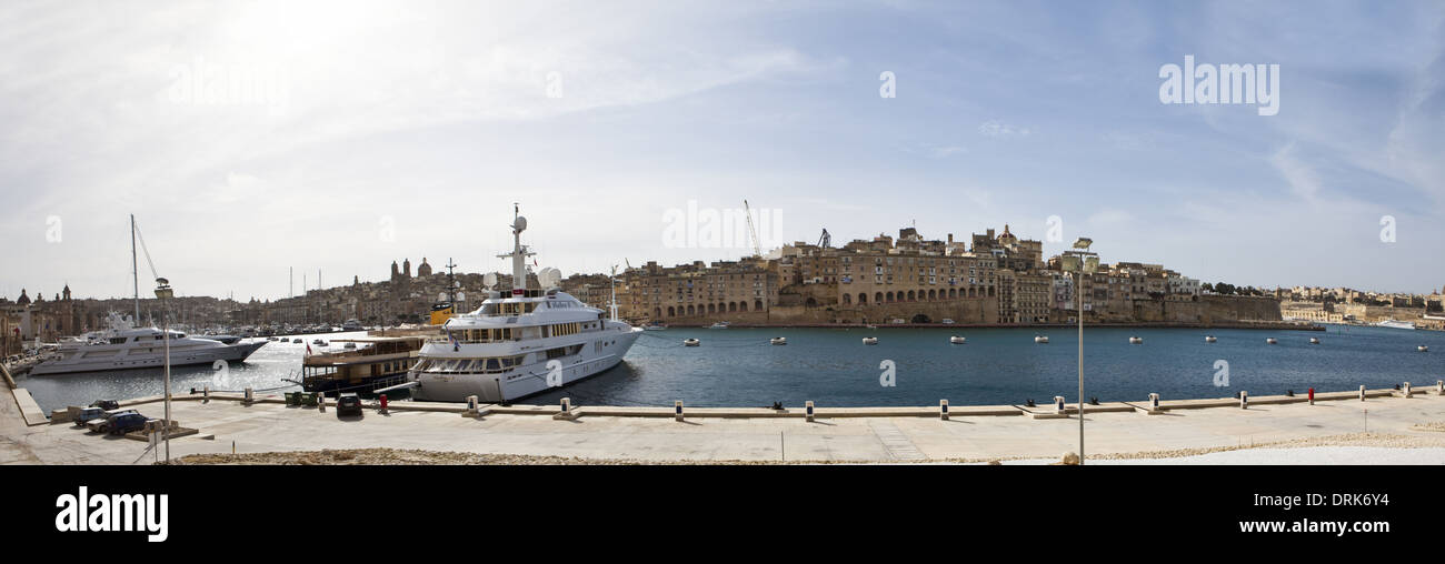 Malta, Birgu, Dockyard Creek Stock Photo - Alamy