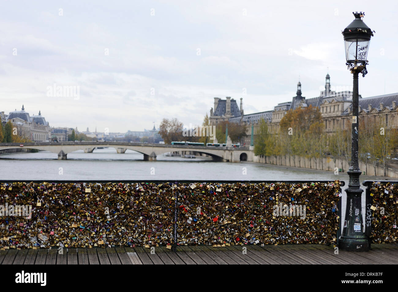 Paris Padlock Bridge High Resolution Stock Photography and Images - Alamy
