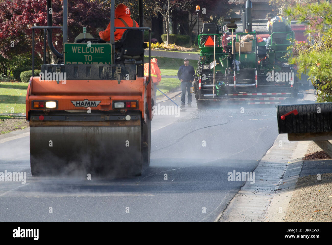 Steamrollers hi-res stock photography and images - Alamy