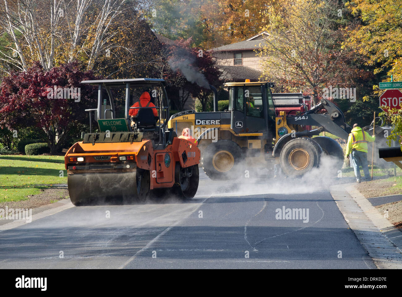 Steamrollers hi-res stock photography and images - Alamy