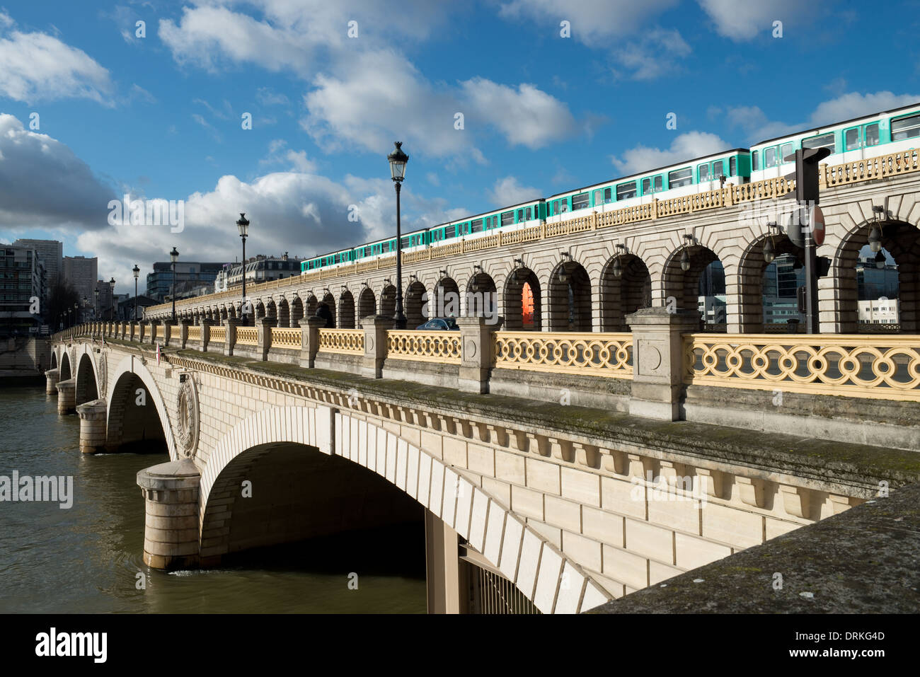 Pont de Bercy Paris France -1 Stock Photo - Alamy