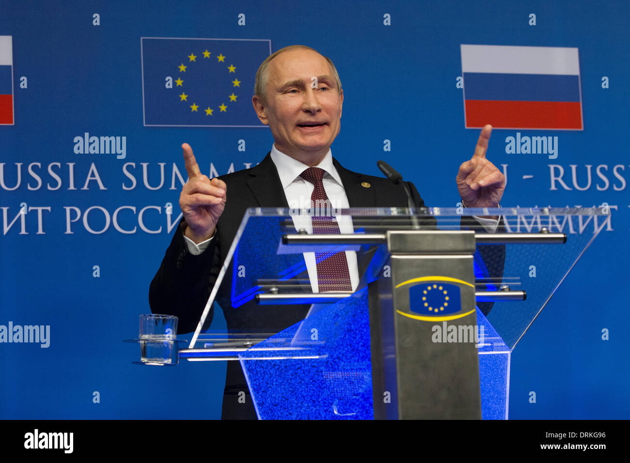 Pointing hands politics smiling hi-res stock photography and images - Alamy