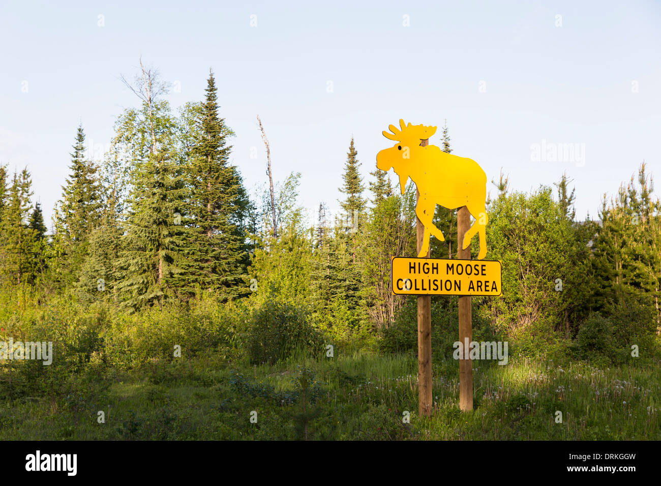 Highway sign british columbia hi-res stock photography and images - Alamy