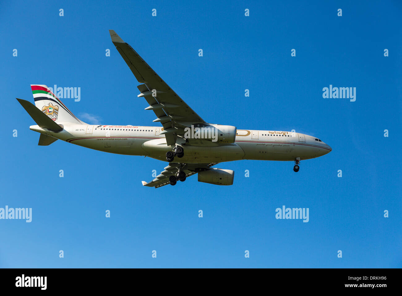 Airbus a330 landing gear hi-res stock photography and images - Alamy
