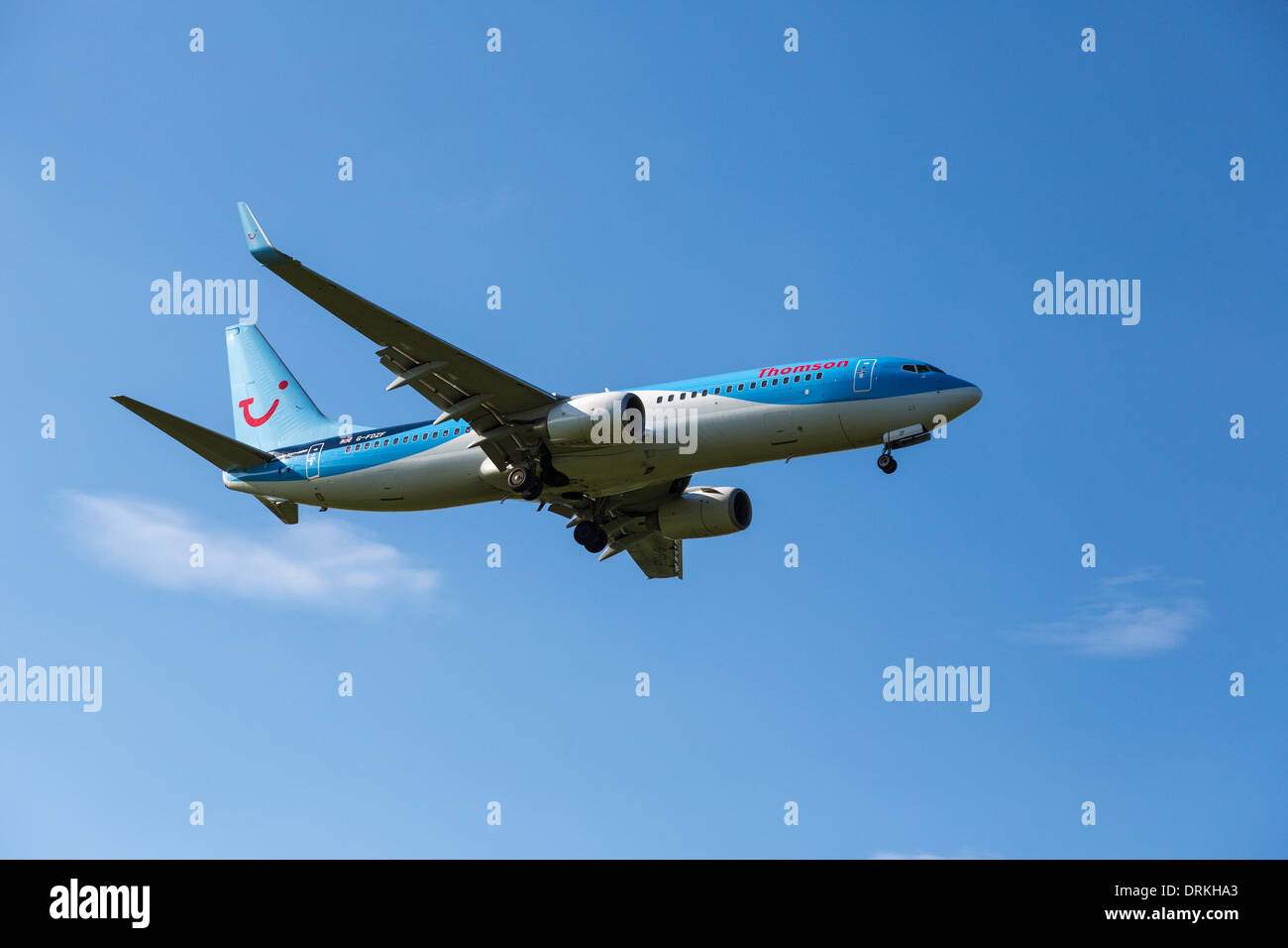 Side view 737 hi-res stock photography and images - Alamy
