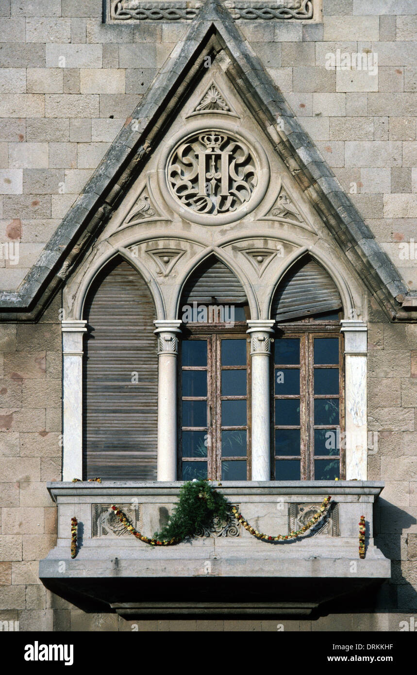 Italianate palace hi-res stock photography and images - Alamy