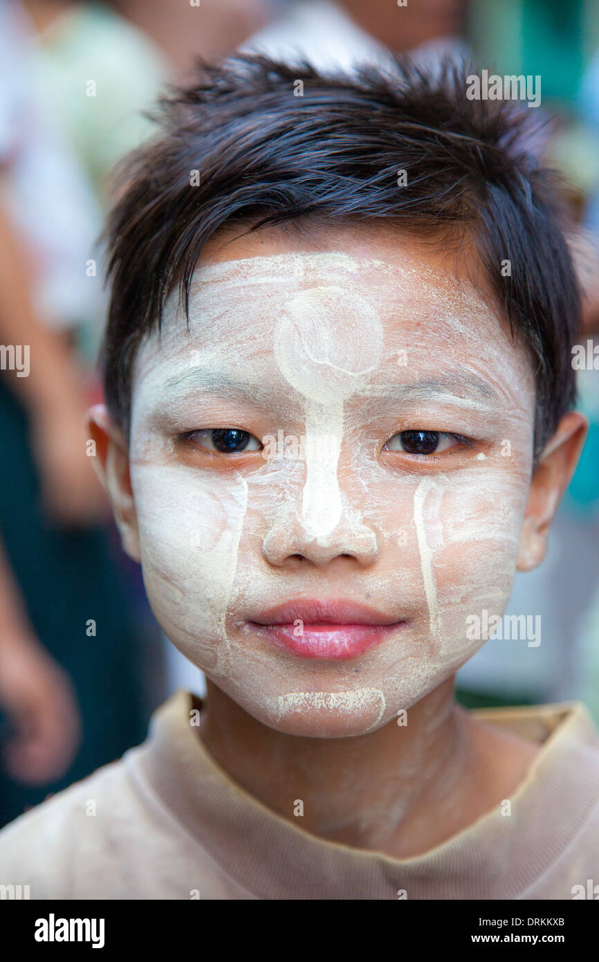 Portrait people myanmar burmese people hi-res stock photography and ...