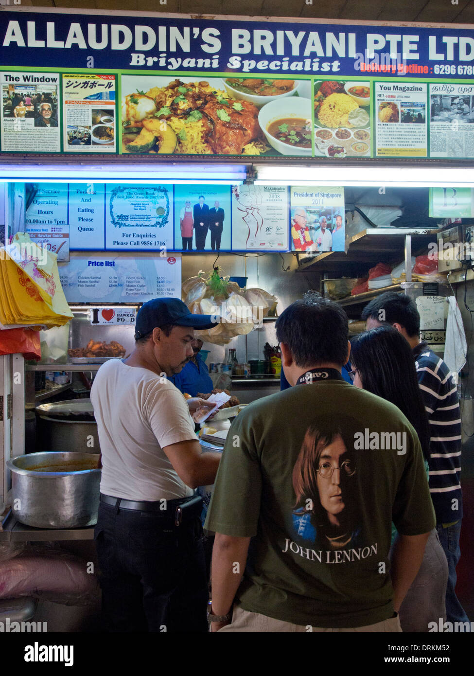 Curry stall in a hawkers food plaza in Little India, Singapore Stock ...