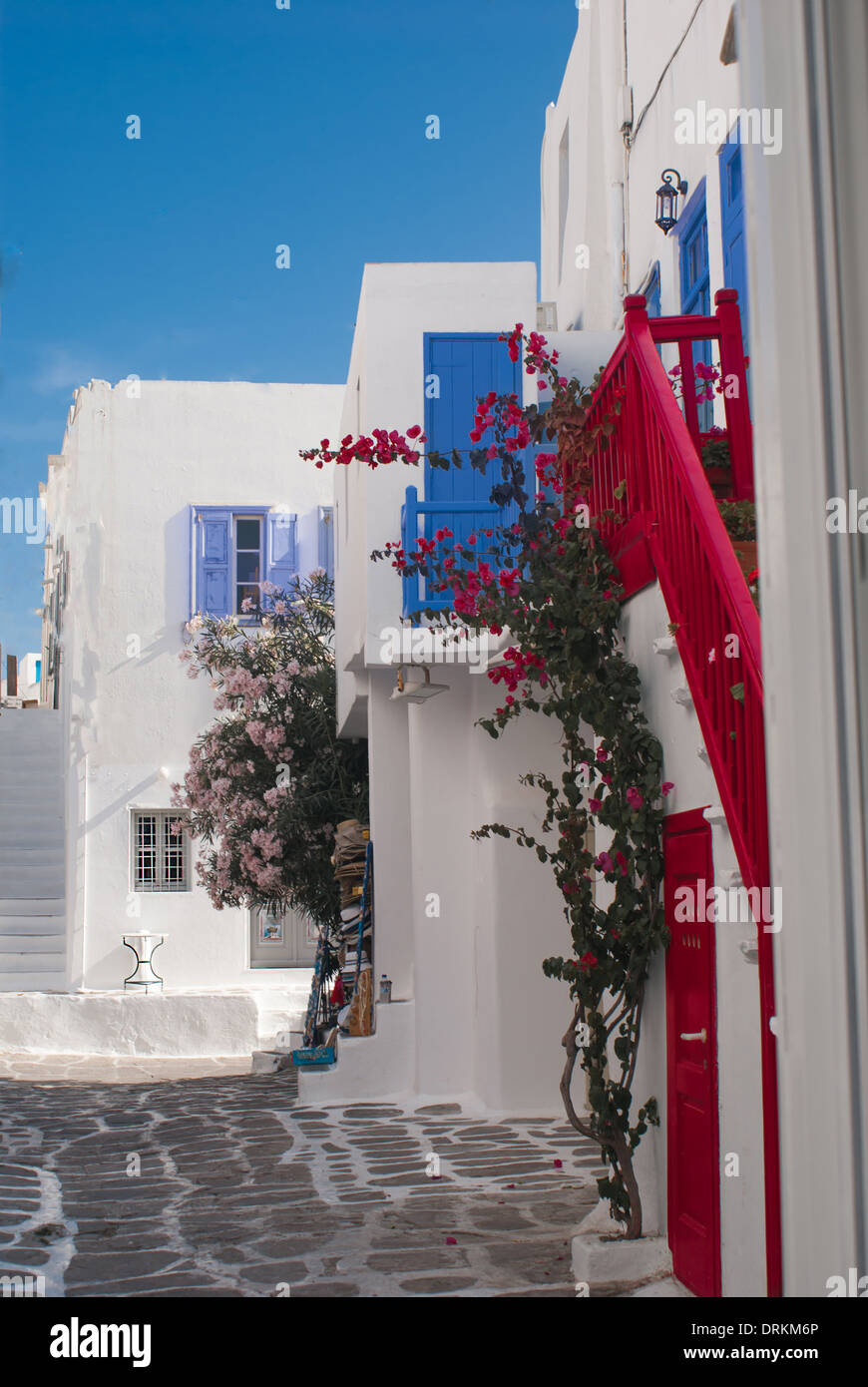 Traditional greek alley on Sifnos island, Greece Stock Photo - Alamy