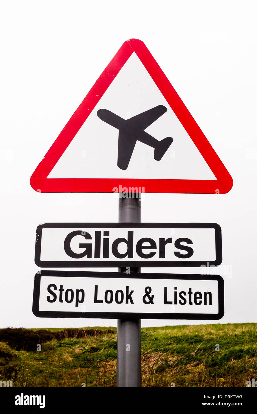 Gliders, Stop Look Listen warning sign at edge of the Yorkshire Gliding ...