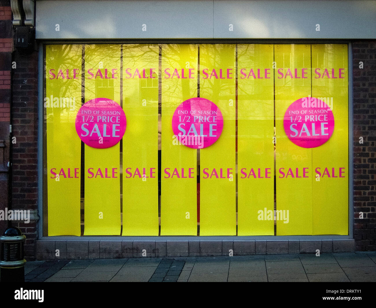 For Sale Signs Uk Street High Resolution Stock Photography and Images ...