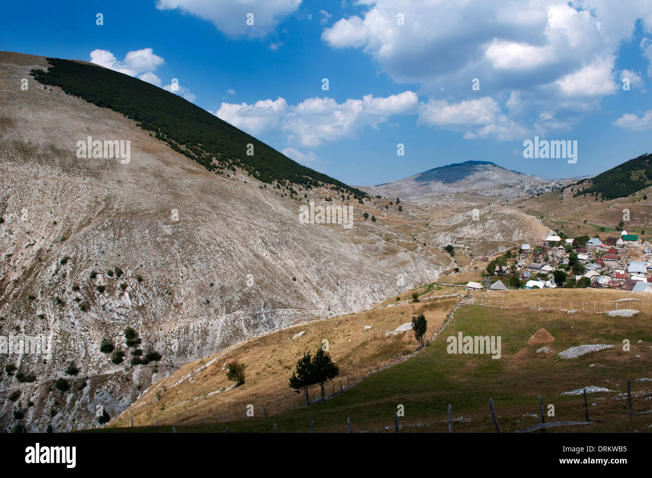 Village lukomir hi-res stock photography and images - Alamy