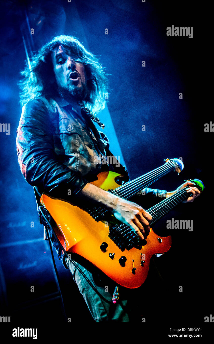 Ron bumblefoot thal hi-res stock photography and images - Alamy