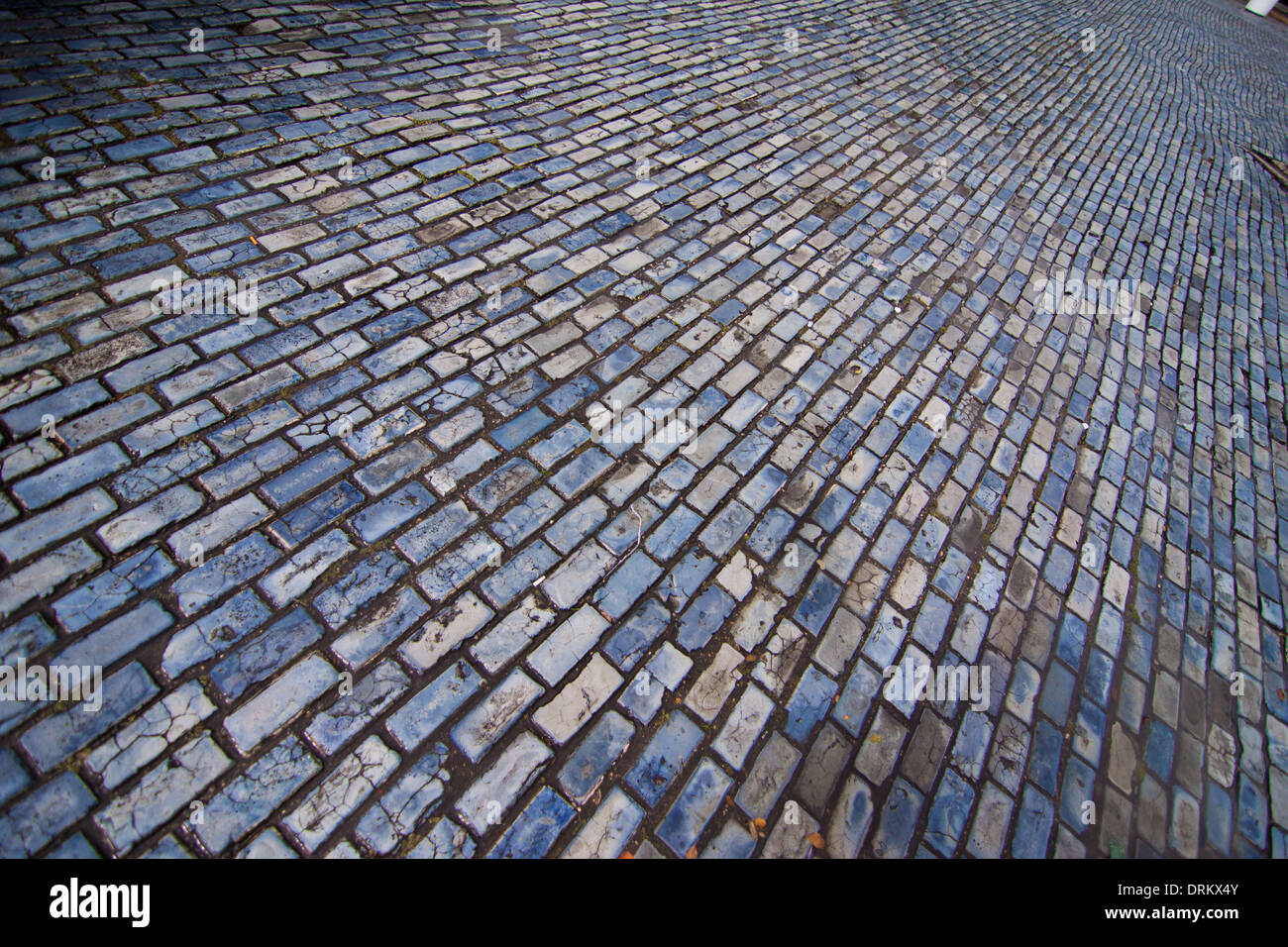 Blue cobblestone street hi-res stock photography and images - Alamy