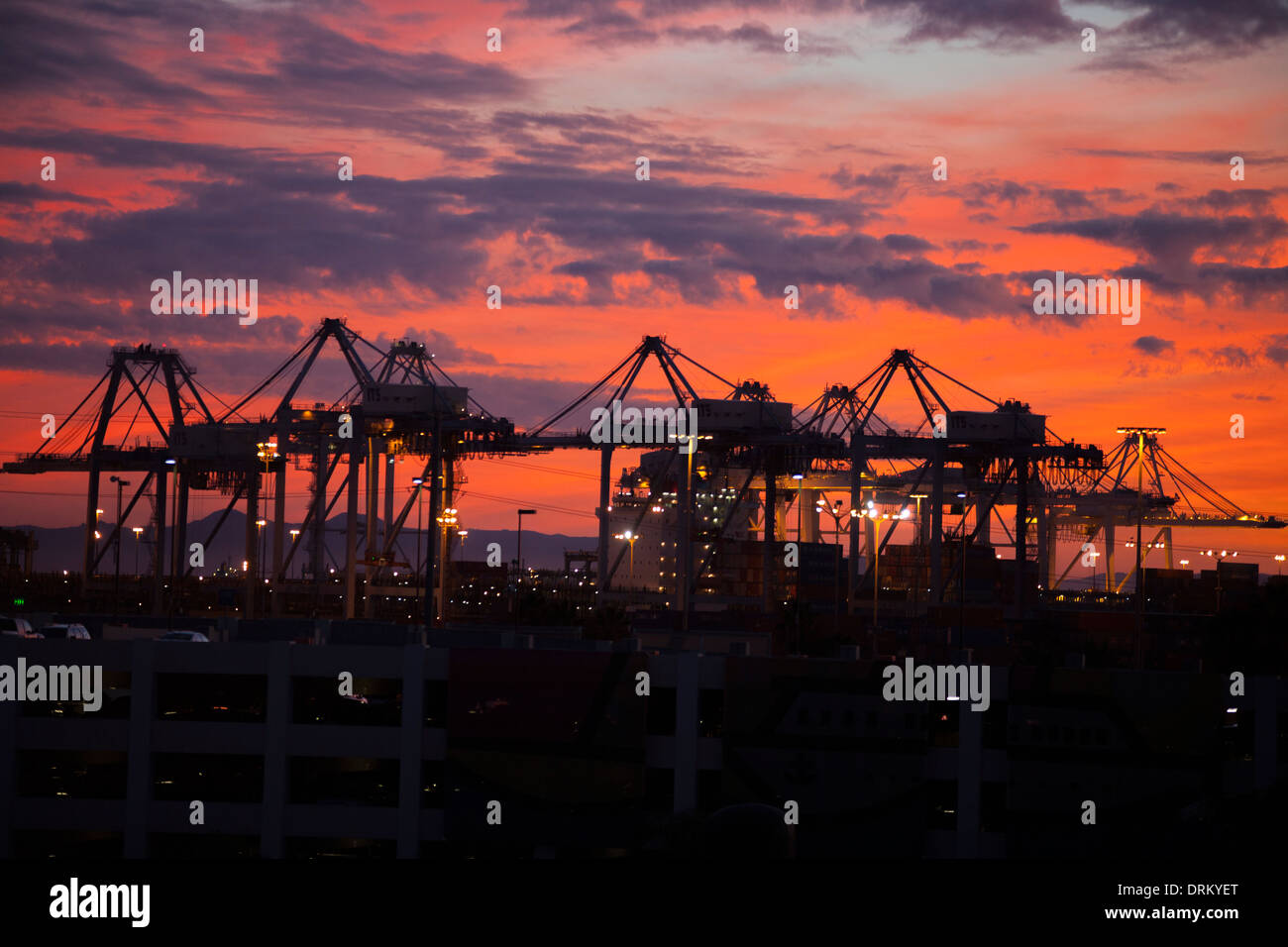 Loading shipping container hi-res stock photography and images - Alamy
