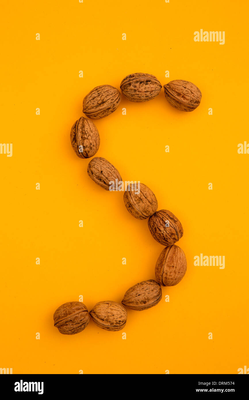 Yellow letter s hi-res stock photography and images - Alamy