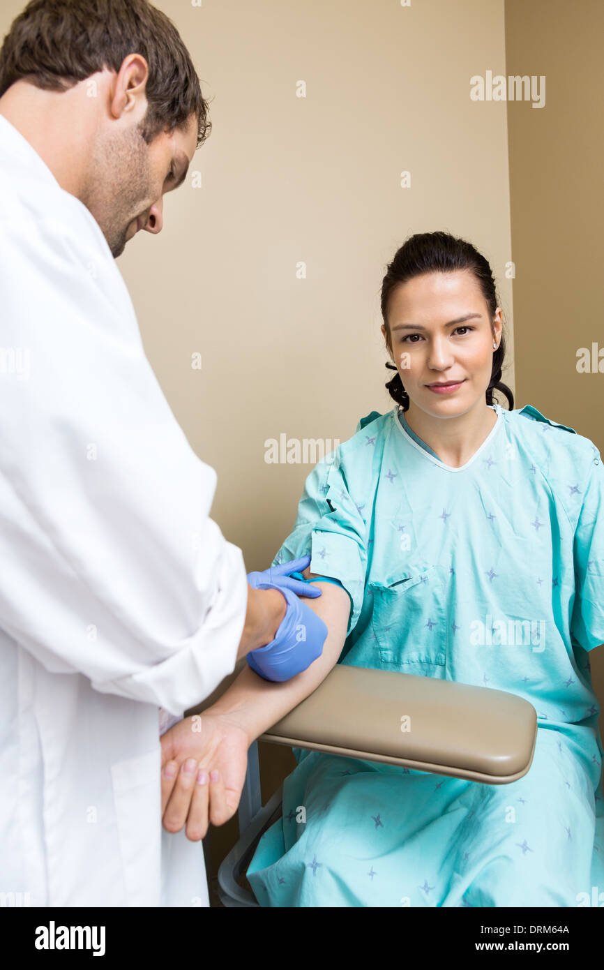 Blood sample drawing hi-res stock photography and images - Alamy