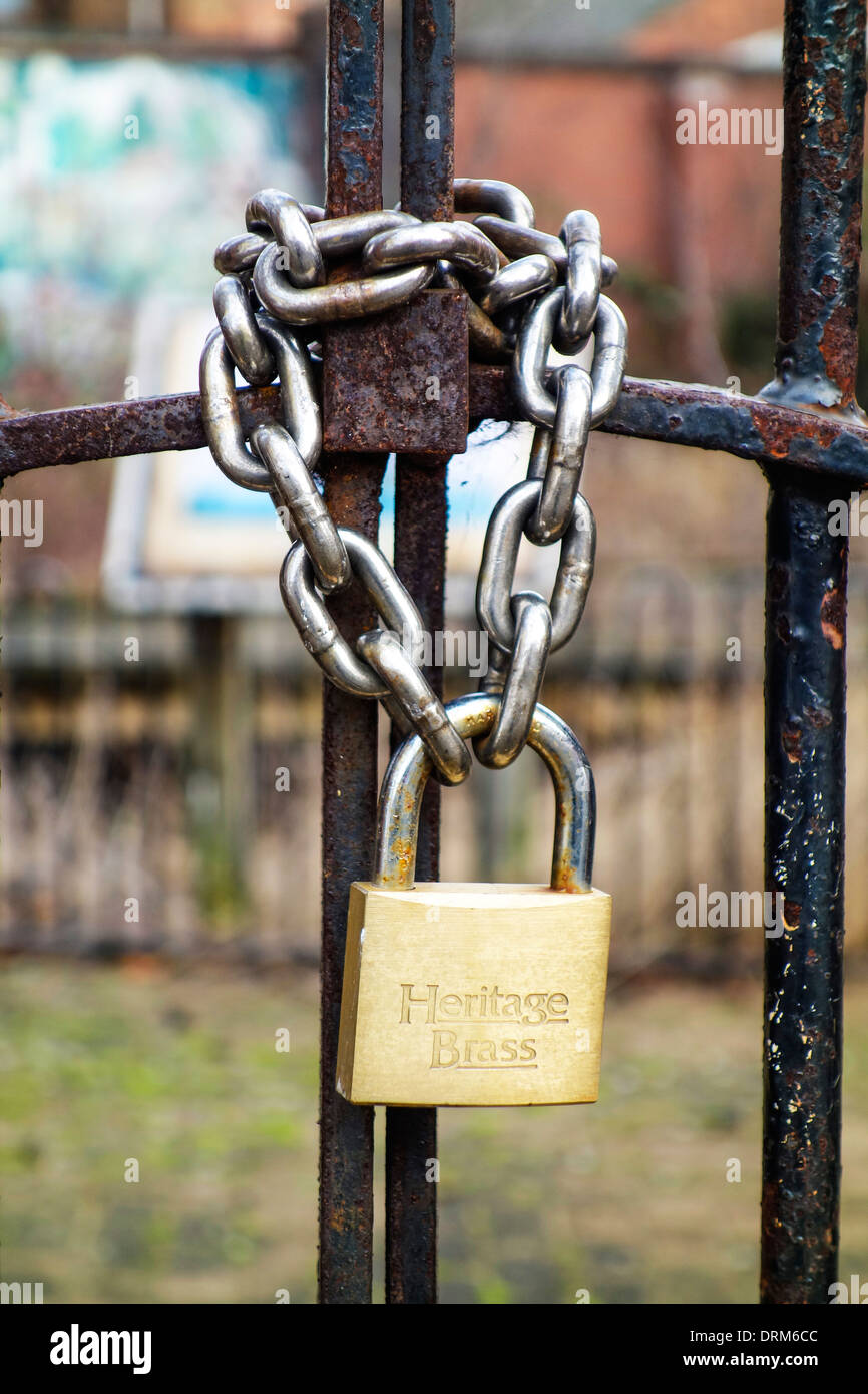 A padlocked gate Stock Photo - Alamy