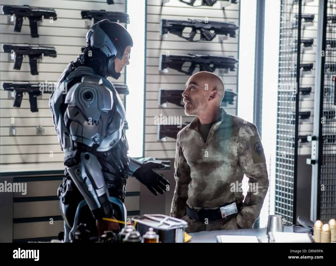 Joel Kinnaman Robocop Silver