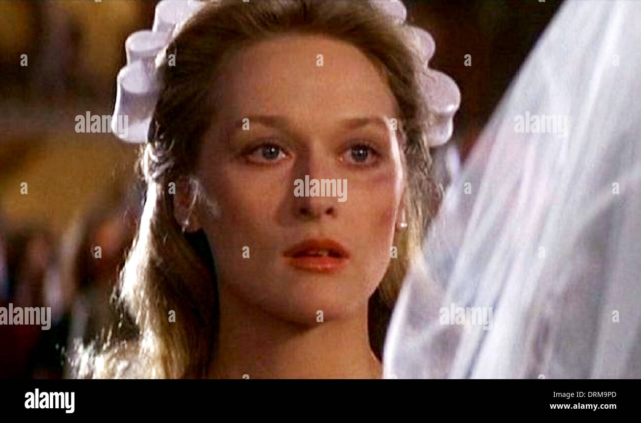 THE DEER HUNTER 1978 EMI/Universal Pictures film with Meryl Street ...