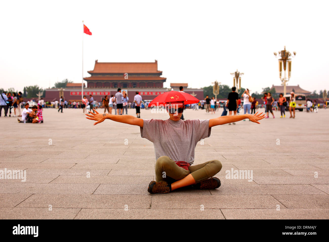 Posing for tourist hi-res stock photography and images - Alamy
