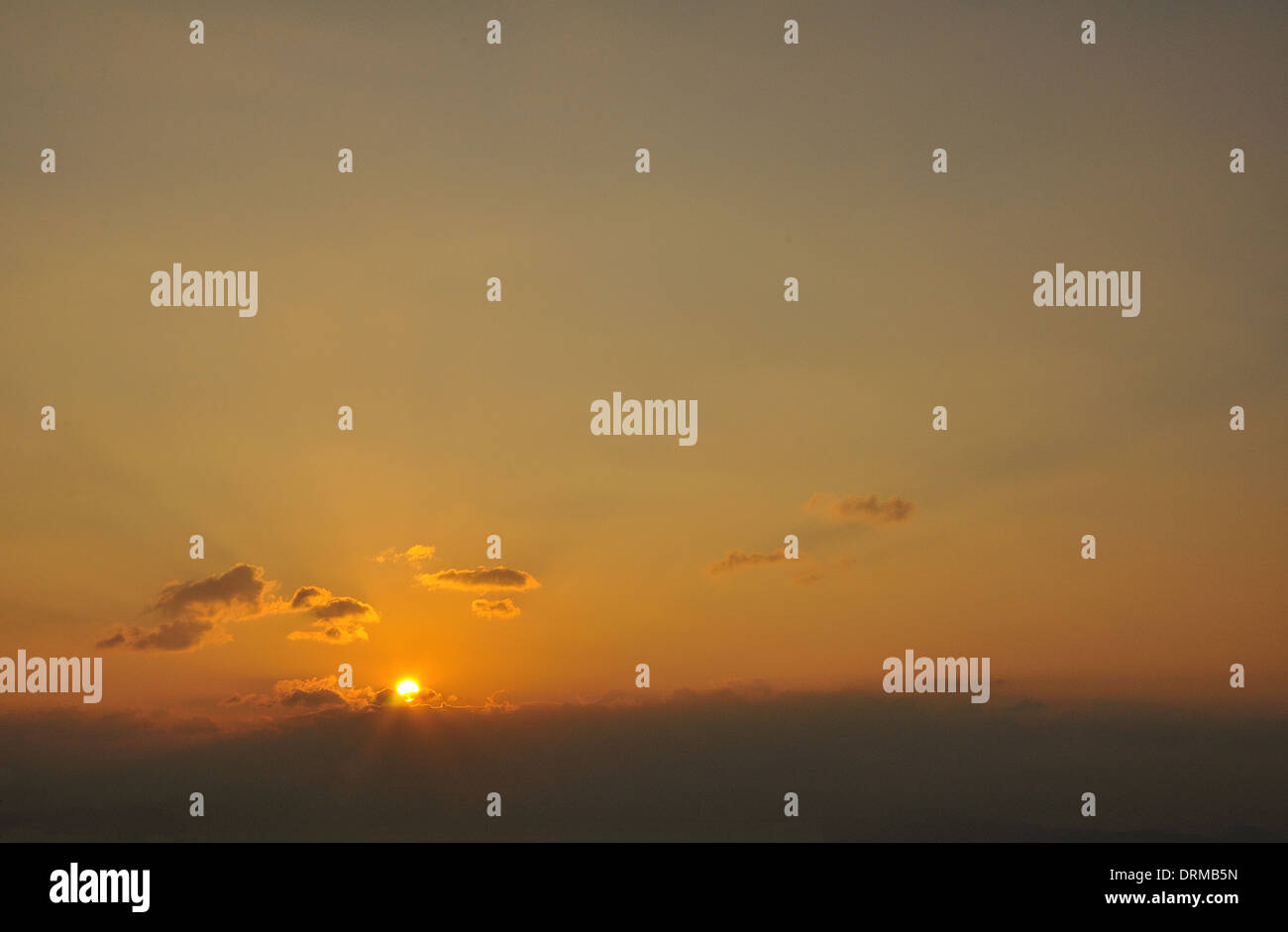 Sunrise sky hi-res stock photography and images - Alamy