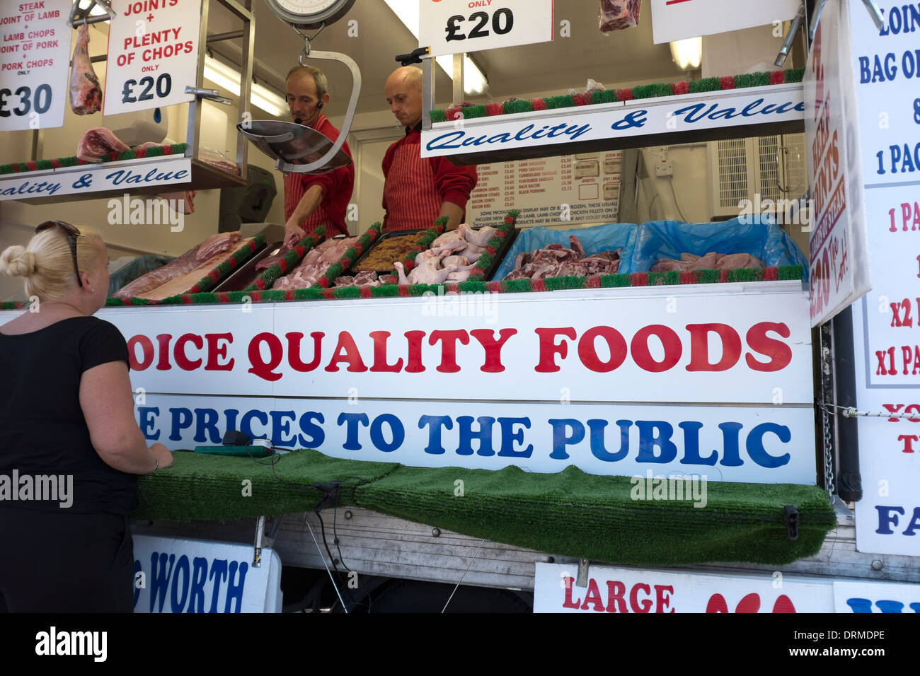 Mobile food van hi-res stock photography and images - Alamy