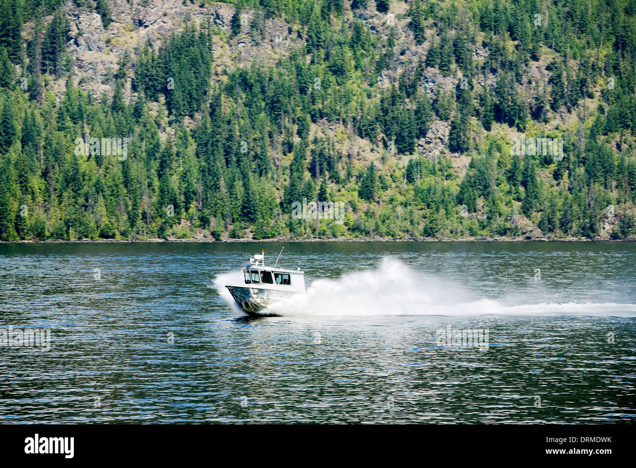 Fast rescue boat hi-res stock photography and images - Alamy
