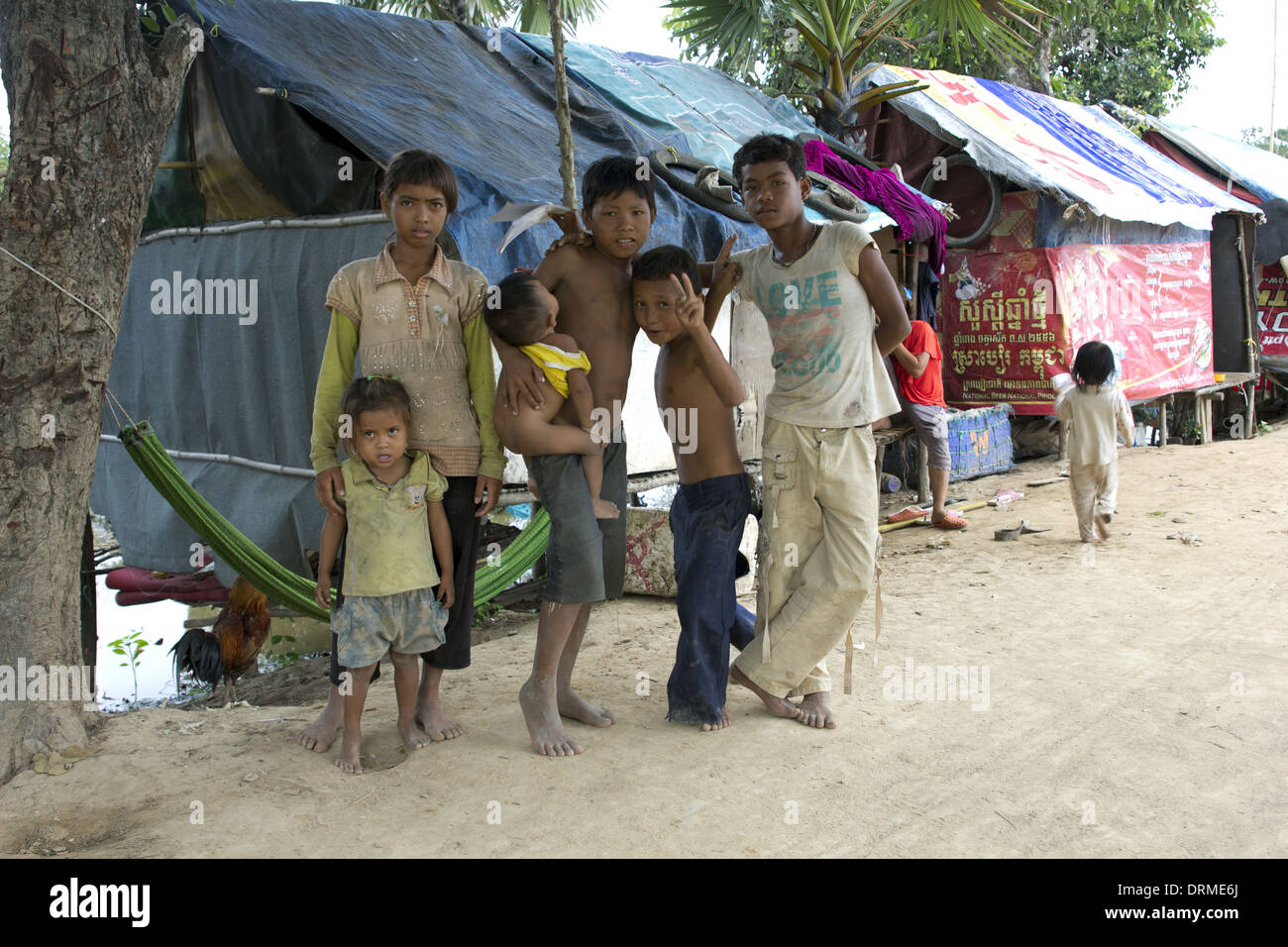 Asian slums hi-res stock photography and images - Alamy