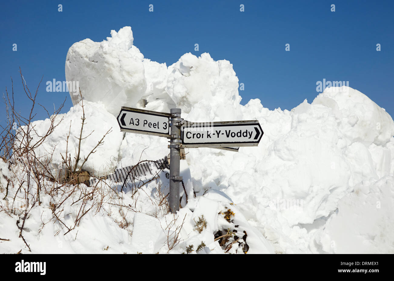Snow above the roadsign in Peel, Isle of Man Stock Photo - Alamy