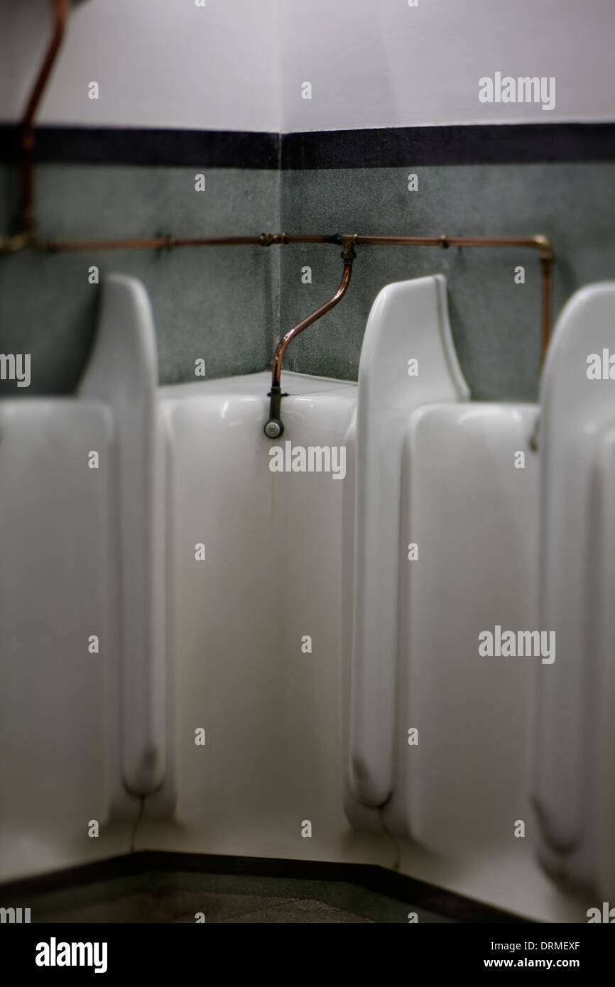Old fashioned urinals hi-res stock photography and images - Alamy