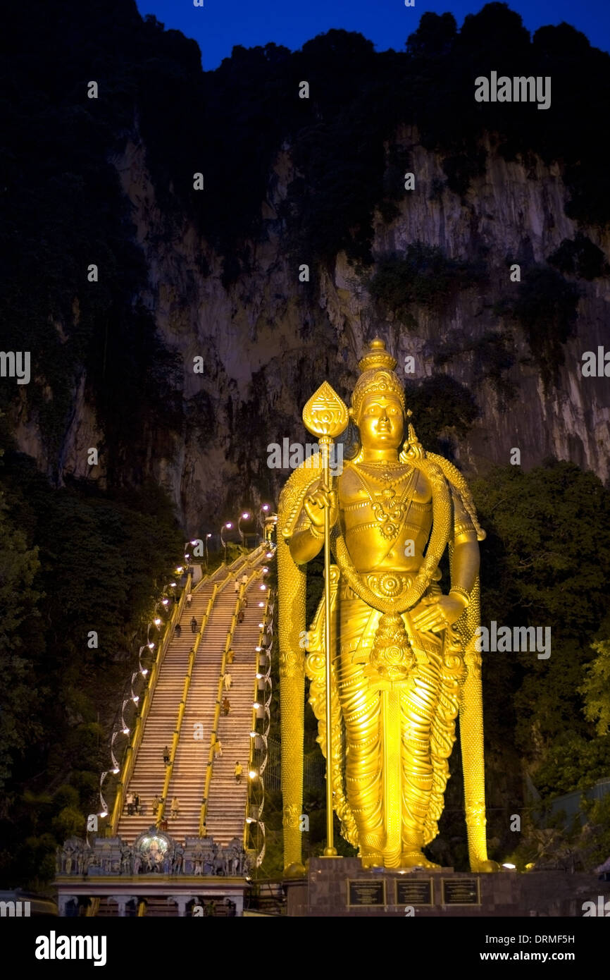 night at batu caves Stock Photo - Alamy